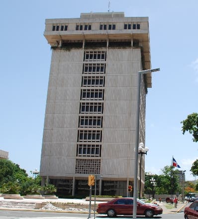 BCRD reduce 25 puntos básicos a TPM - Tour Atabex